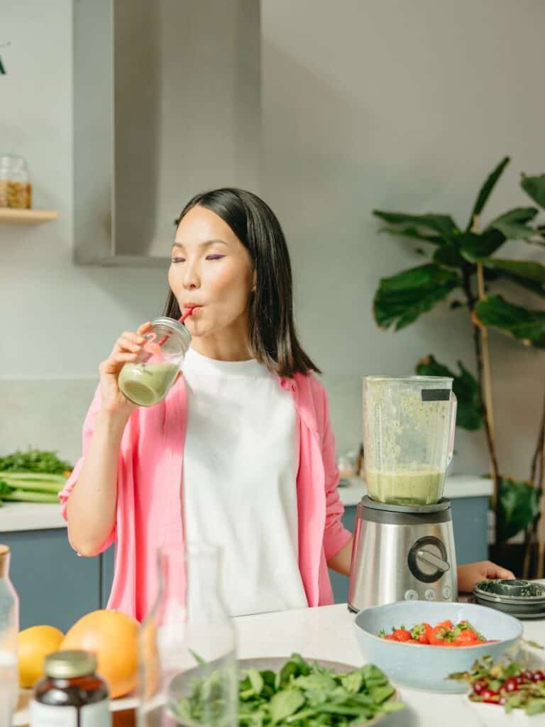 The 14 Best Smoothie Cups & Containers in 2025